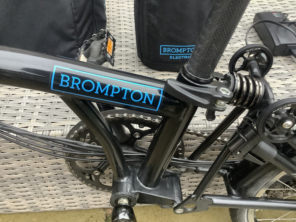 Brompton Electric C Line 6 Speed Black With Bags – Folding Bikes 4U